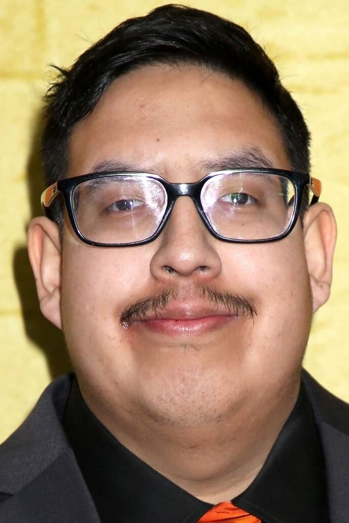 Tom Sinclair - About - Entertainment.ie