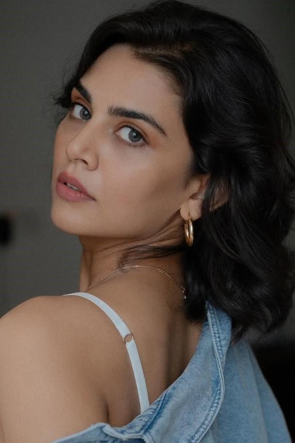 Meenal Sahu - About - Entertainment.ie