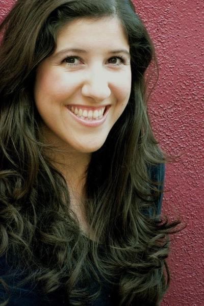 Maylen Calienes - About - Entertainment.ie