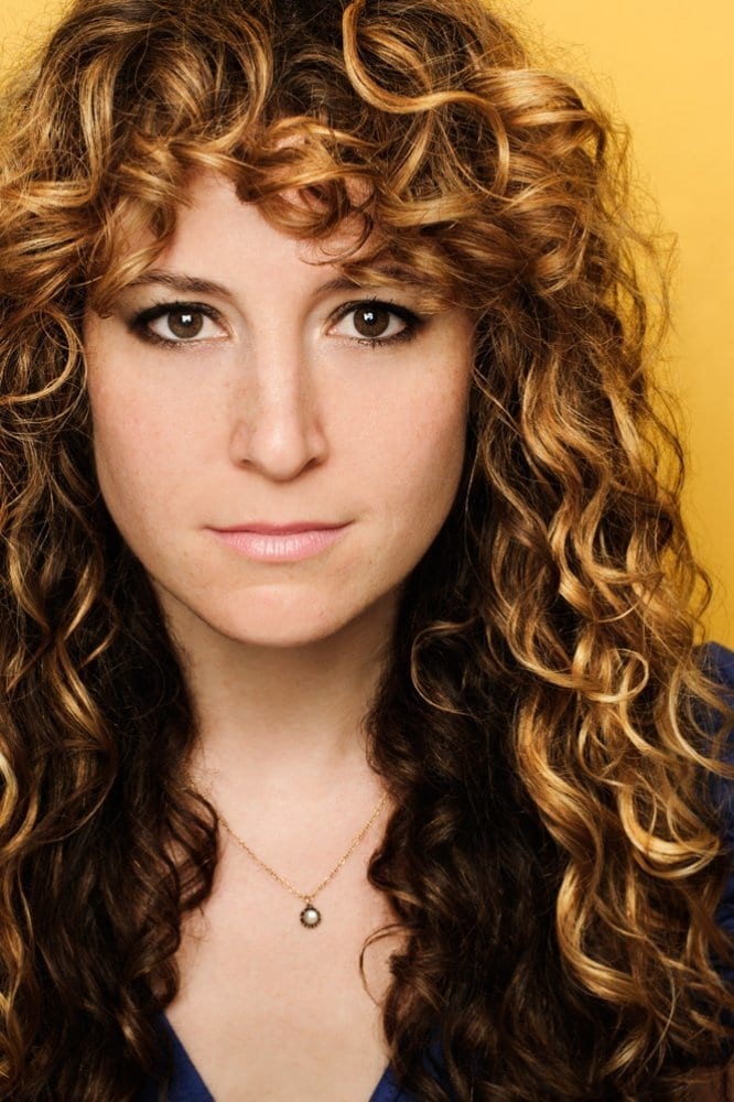 Hannah Bos - About - Entertainment.ie
