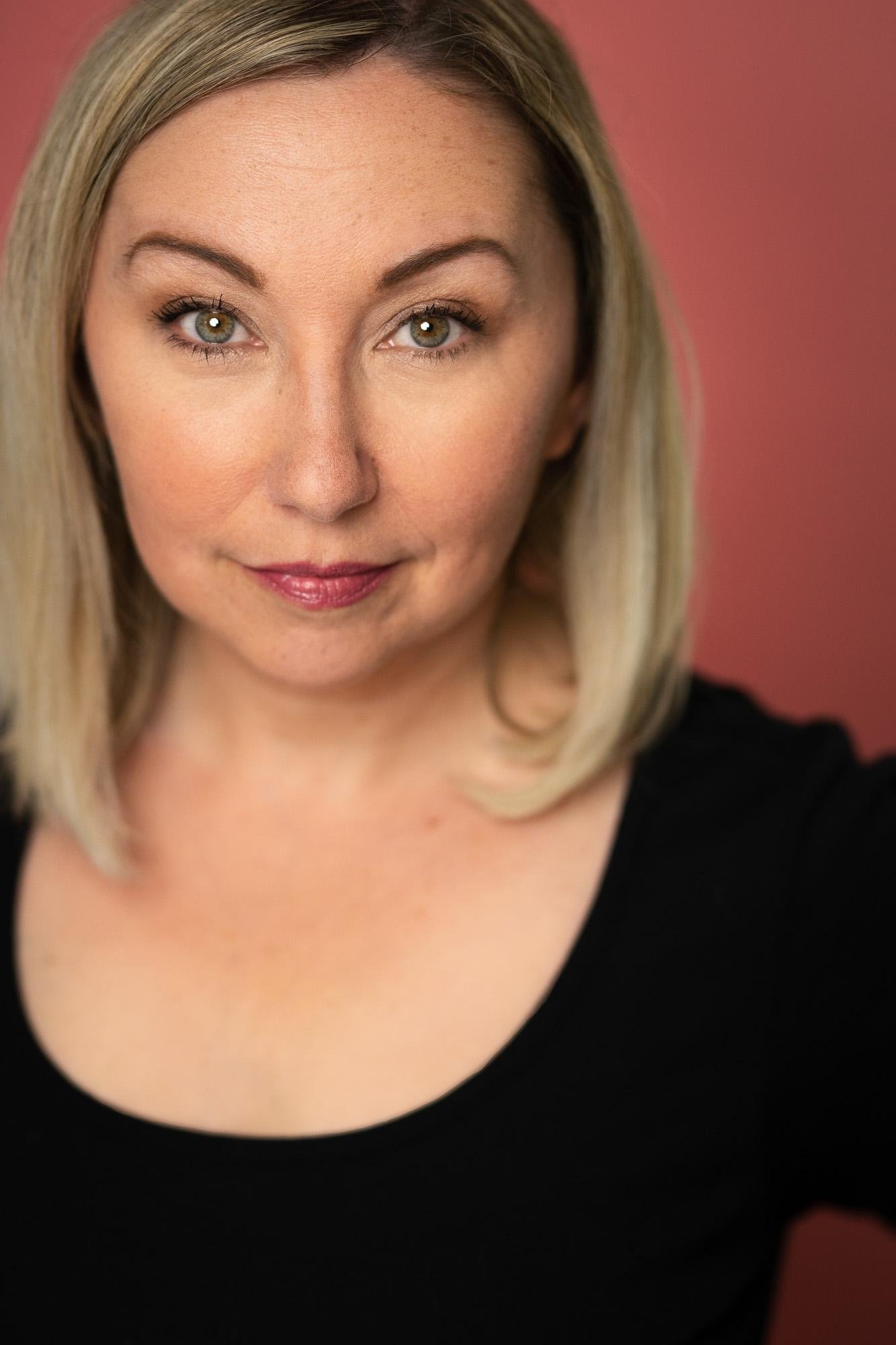 Catriona Leger - About - Entertainment.ie