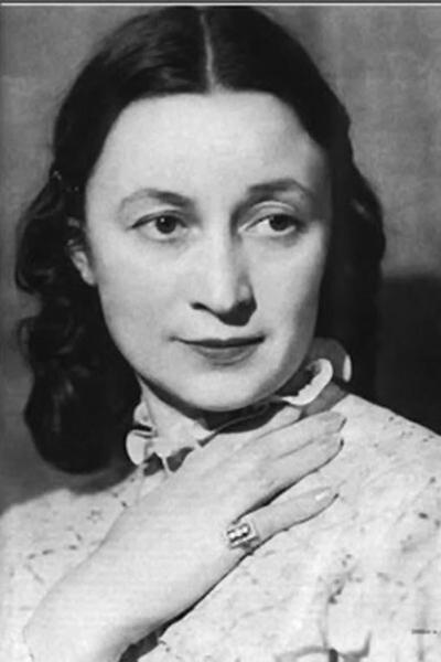 Angelina Stepanova - About - Entertainment.ie