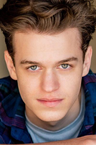 Jacob Buster - About - Entertainment.ie