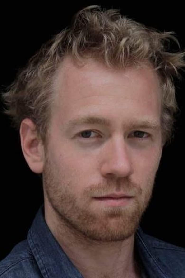 Gaston Re - About - Entertainment.ie