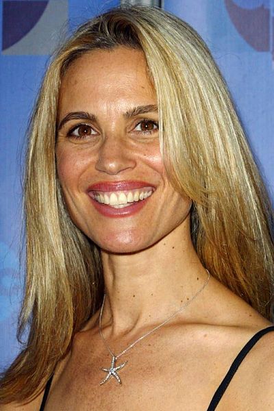 Chelsea Noble - About - Entertainment.ie