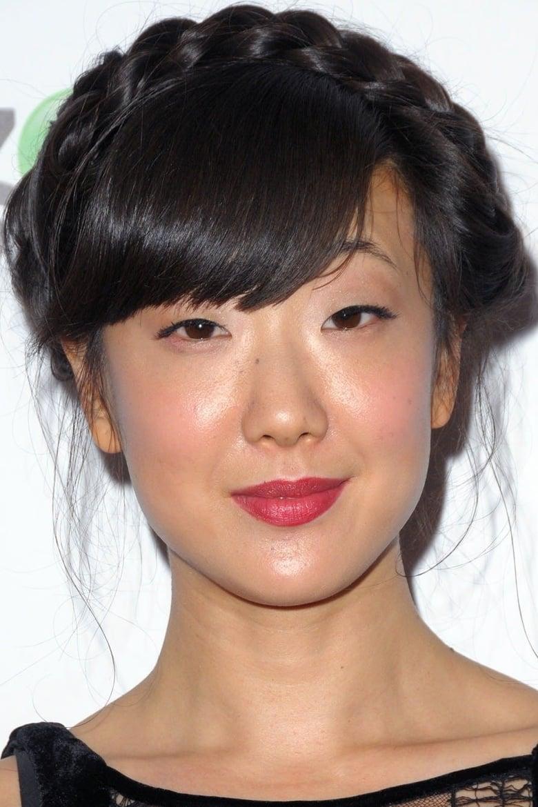 Jennifer Kim - About - Entertainment.ie