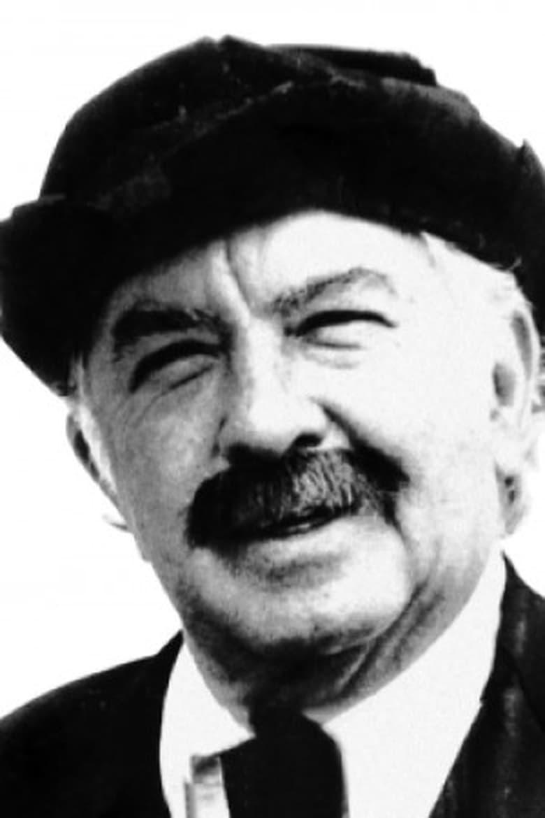 Ernesto Albán - About - Entertainment.ie