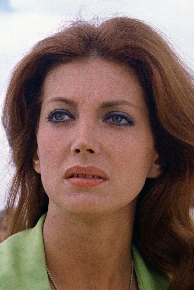 Gayle Hunnicutt - About - Entertainment.ie