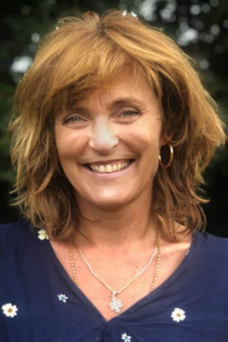 Marnie Blok - About - Entertainment.ie