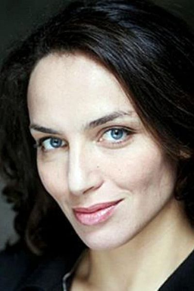 Elfie Carlier - About - Entertainment.ie