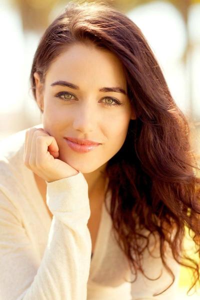 Jade Tailor - About - Entertainment.ie