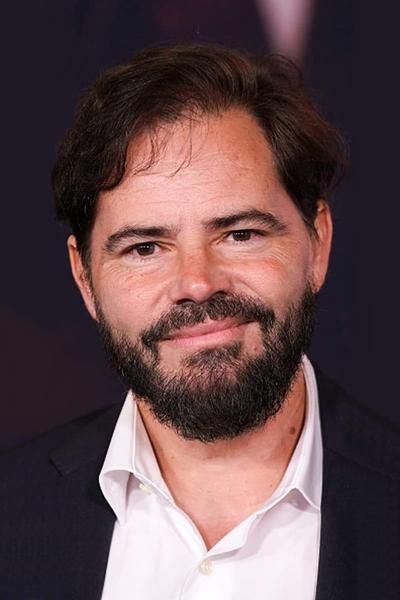 Peter Craig - About - Entertainment.ie