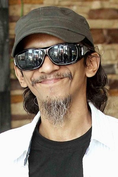 Saiful Apek - About - Entertainment.ie