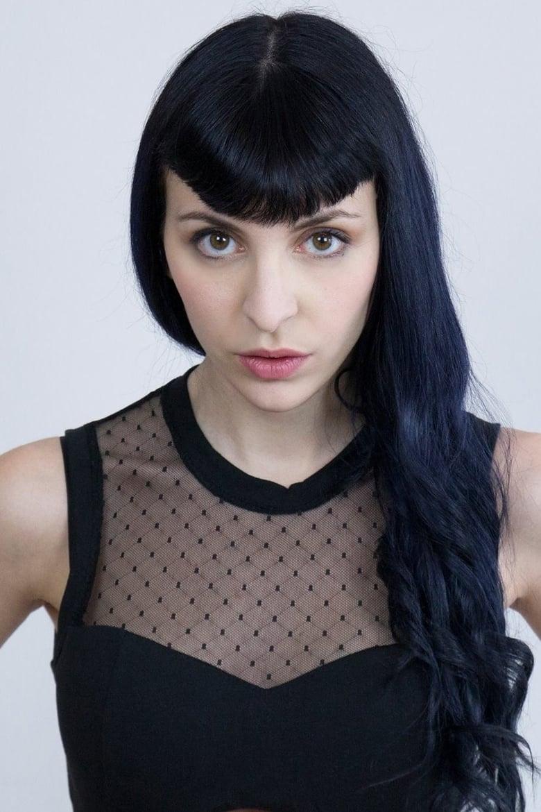 Sara G. - About - Entertainment.ie