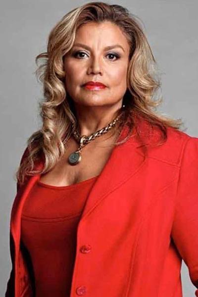 Suzanne de Passe - About - Entertainment.ie