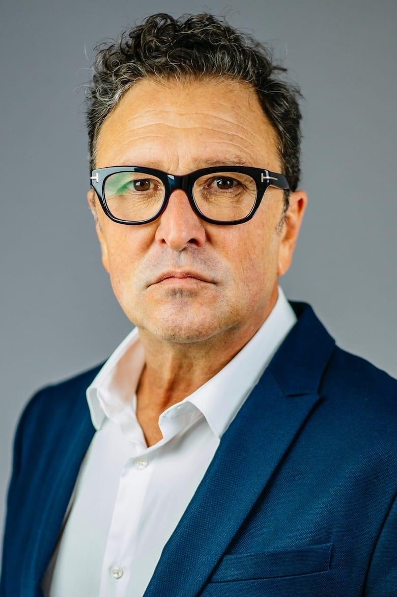 Fernando Luís - About - Entertainment.ie