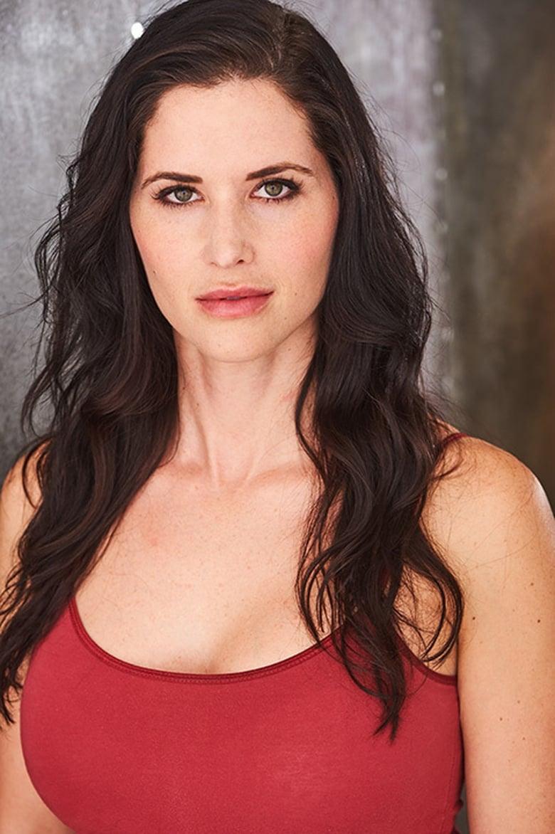 Holly Houk - About - Entertainment.ie