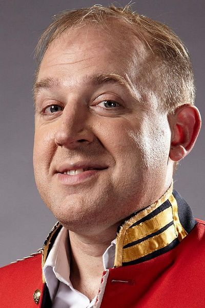 Tim Vine - About - Entertainment.ie