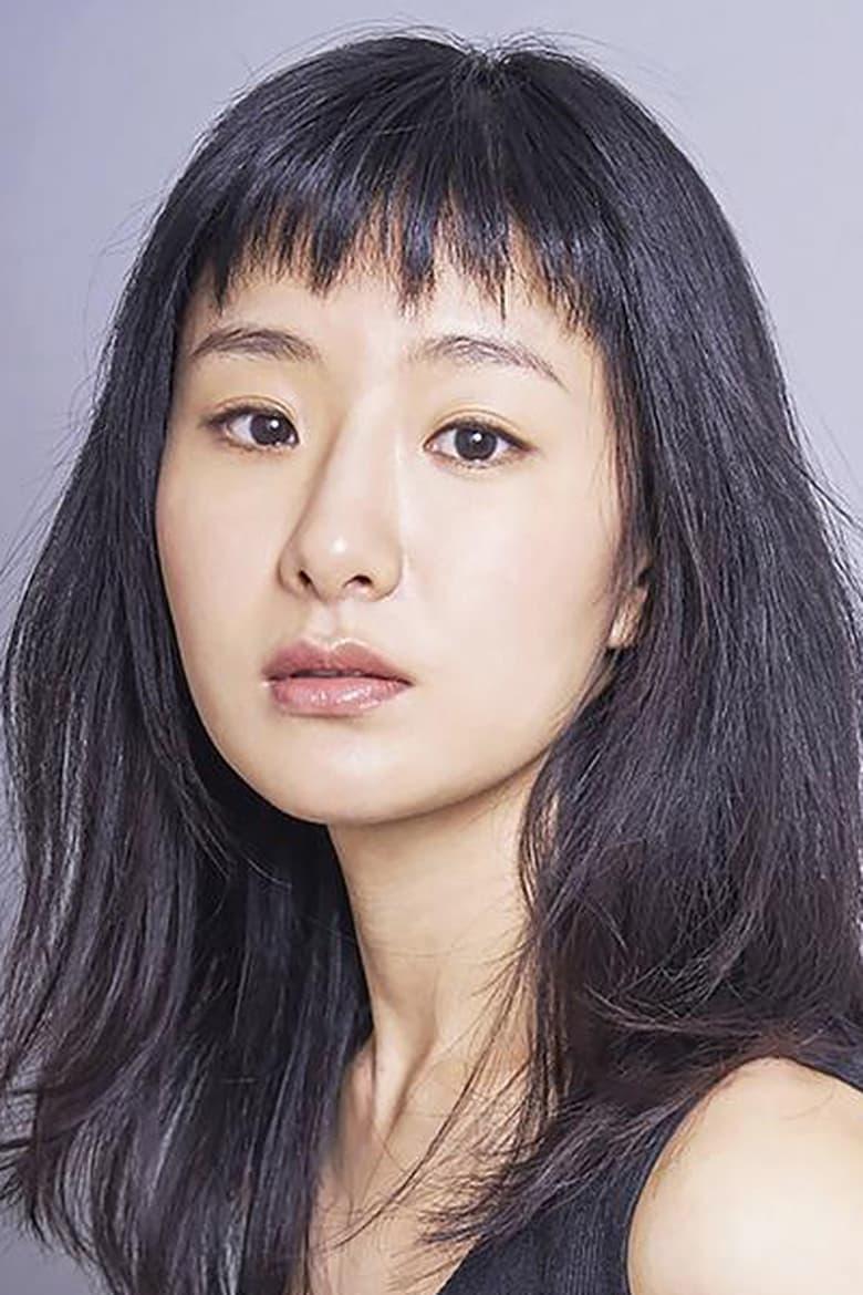 Hyunri - About - Entertainment.ie