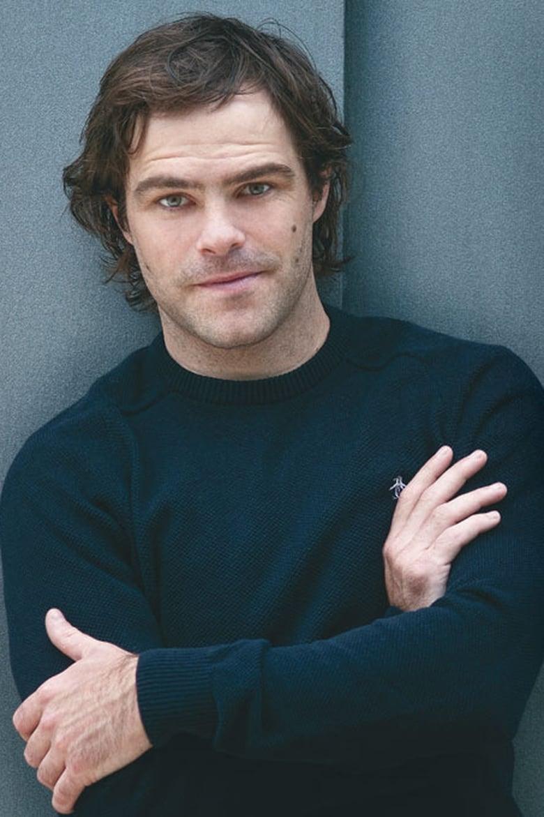 Peter Lanzani - About - Entertainment.ie