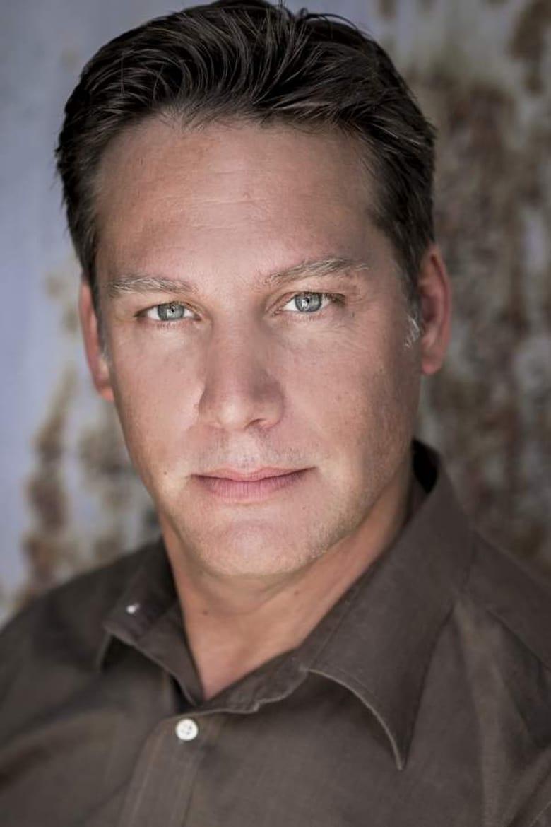 Jay Simon - About - Entertainment.ie