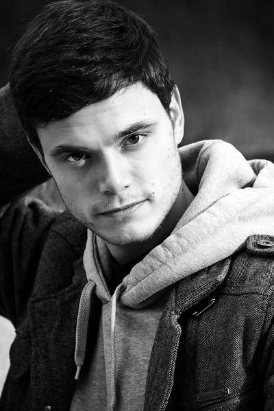 Hannes Sell - About - Entertainment.ie