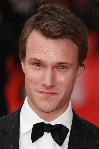 Hugh Skinner - About - Entertainment.ie