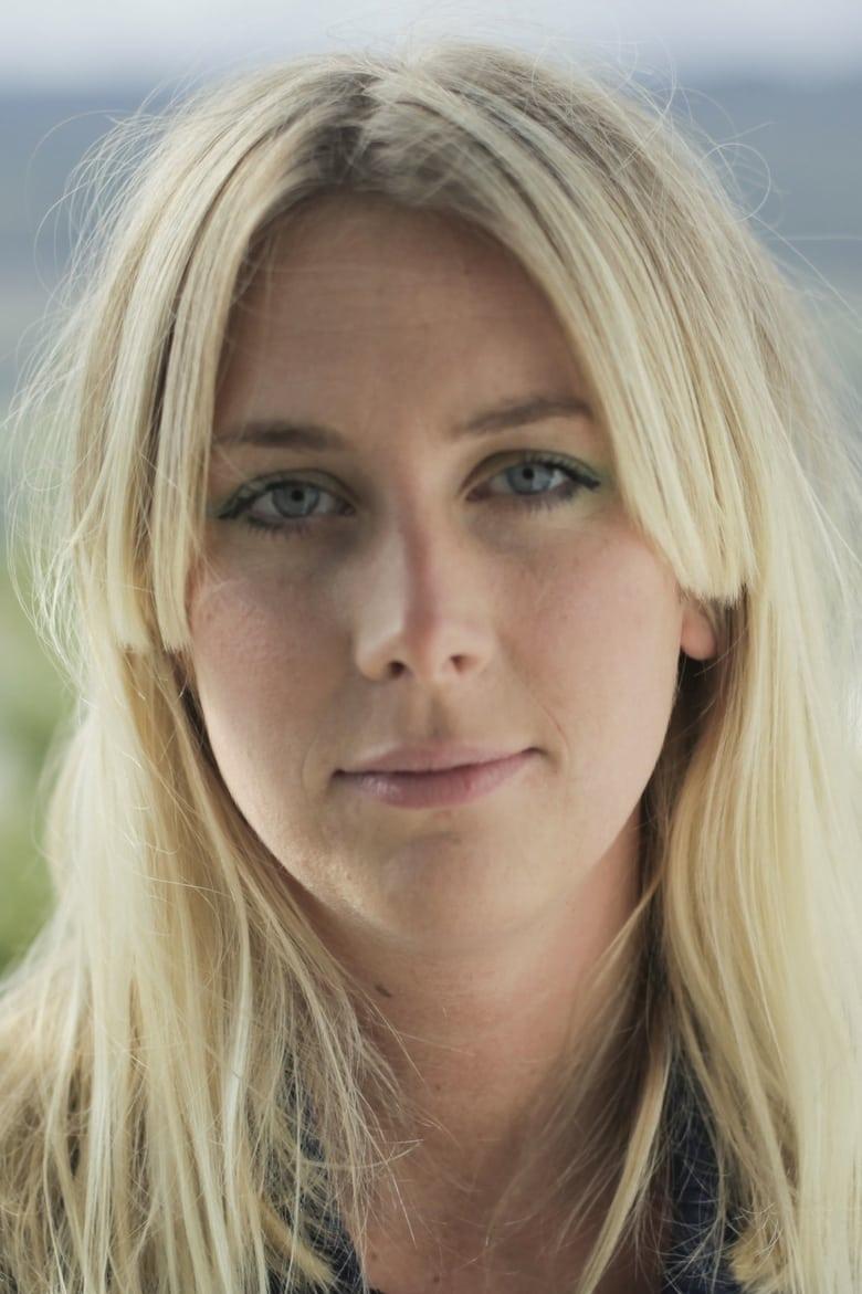 Julia Lindström - About - Entertainment.ie