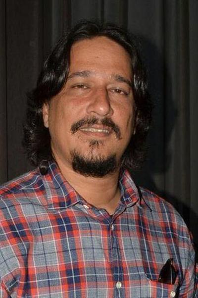 Bucek Depp - About - Entertainment.ie
