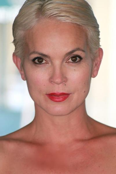 Elizabeth Gracen - About - Entertainment.ie