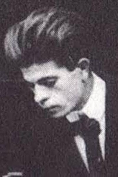 Billy Gilbert - About - Entertainment.ie