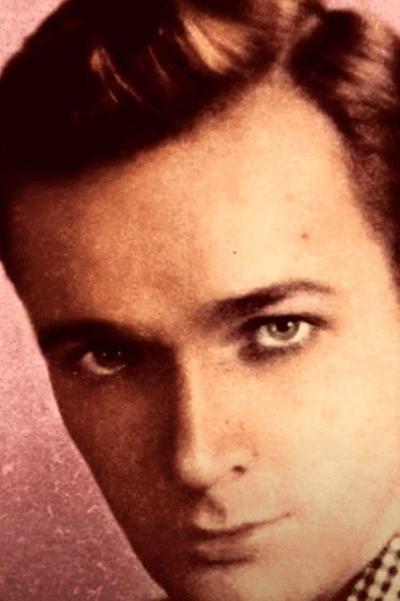 Gastón Santos - About - Entertainment.ie