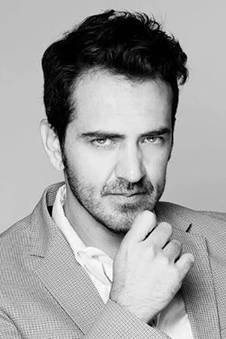 Flavio Medina - About - Entertainment.ie