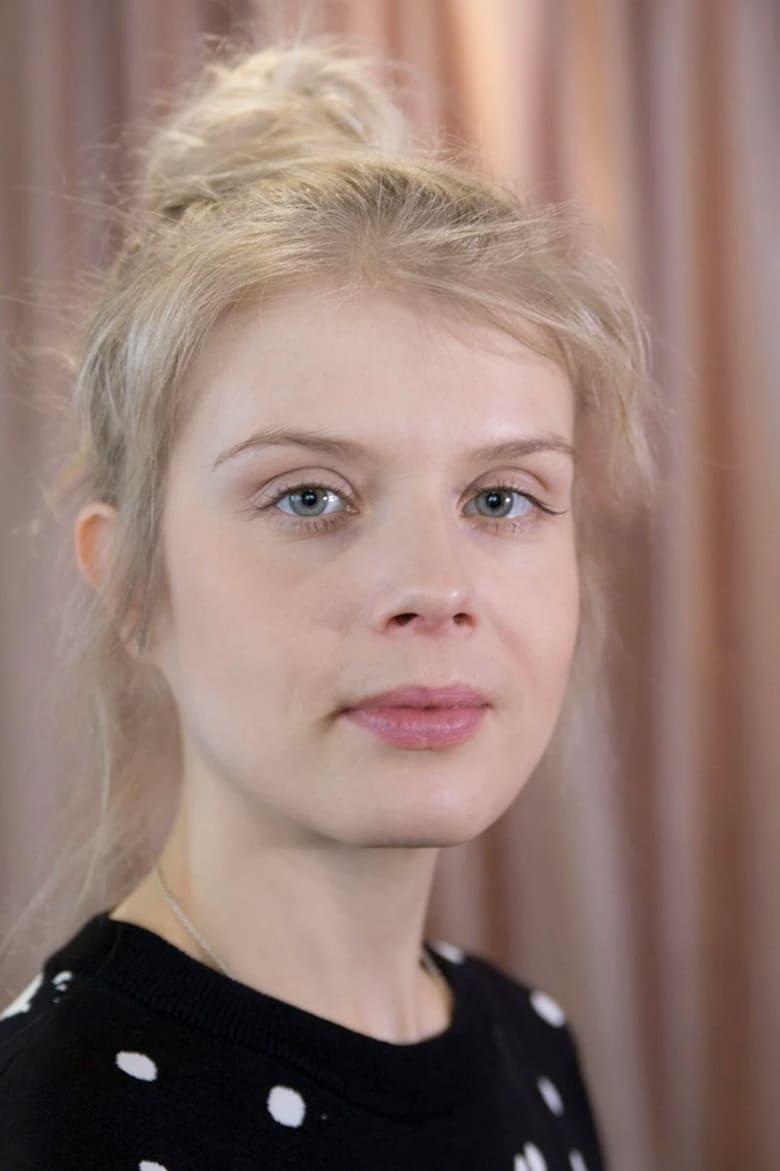 Alina Tomnikov - About - Entertainment.ie