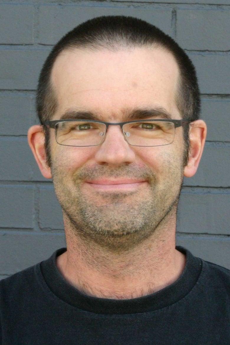 Thomas Robins - About - Entertainment.ie