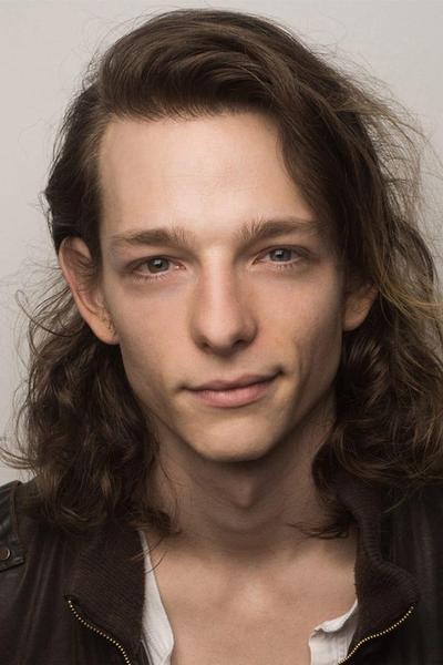 Mike Faist - About - Entertainment.ie