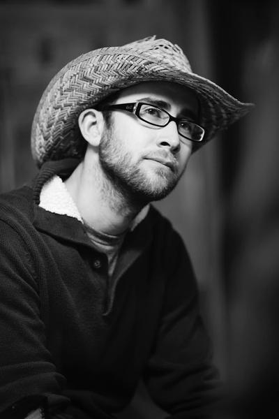 Derrick Sims - About - Entertainment.ie