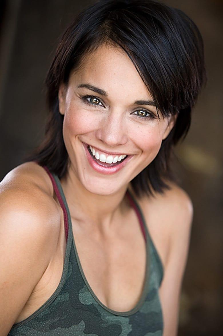 Anna Zielinski - About - Entertainment.ie