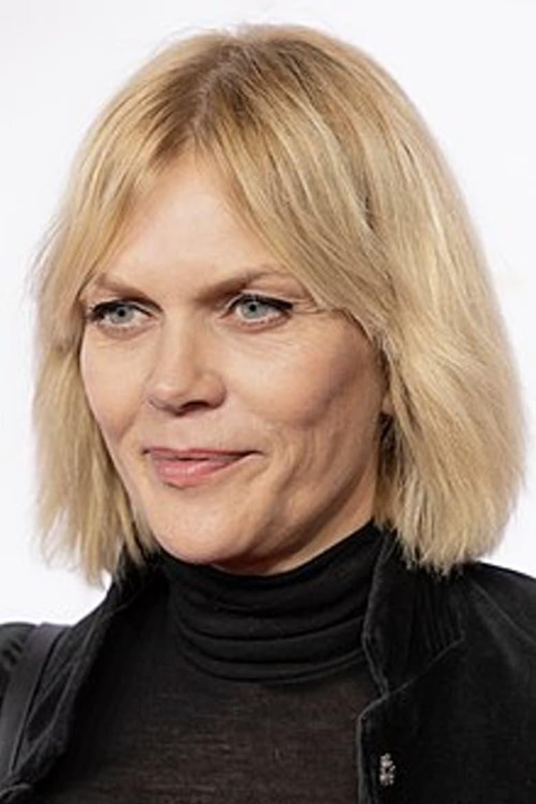 Anna Loos - About - Entertainment.ie