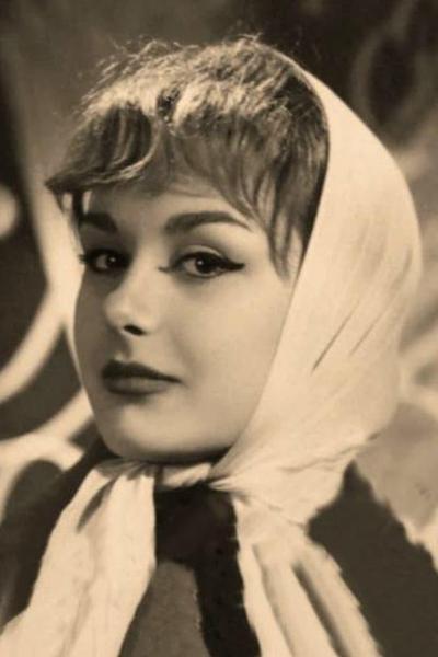 Semra Sar - About - Entertainment.ie