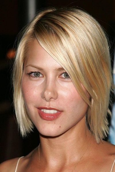 Nicole Vicius - About - Entertainment.ie