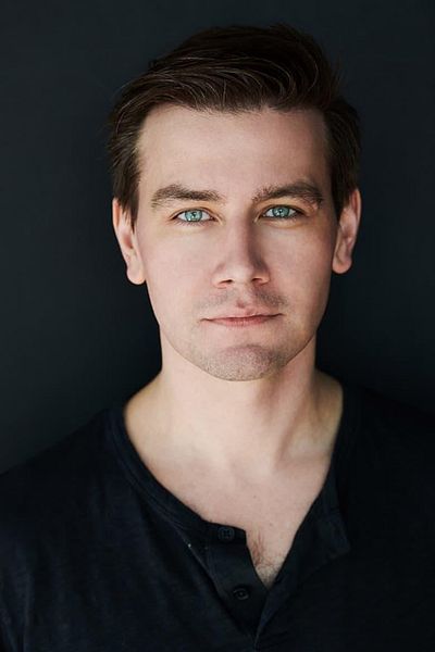 Torrance Coombs - About - Entertainment.ie