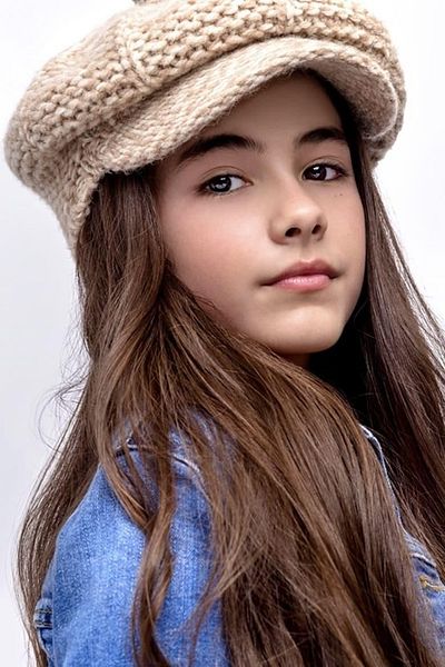 Lumi Pollack - About - Entertainment.ie