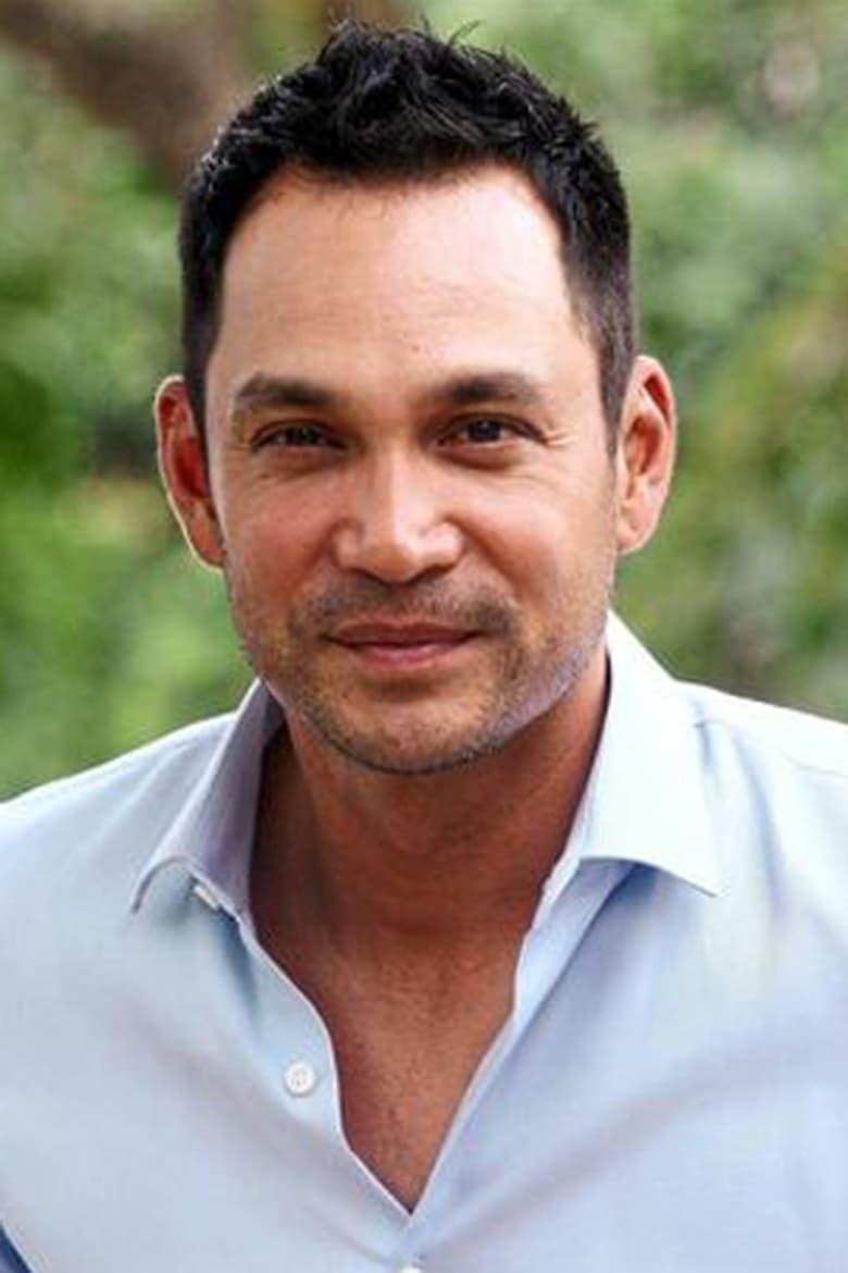 Hans Isaac - About - Entertainment.ie