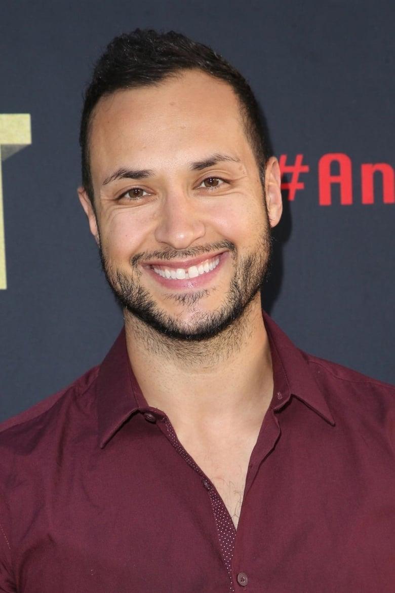 Jaylen Moore - About - Entertainment.ie