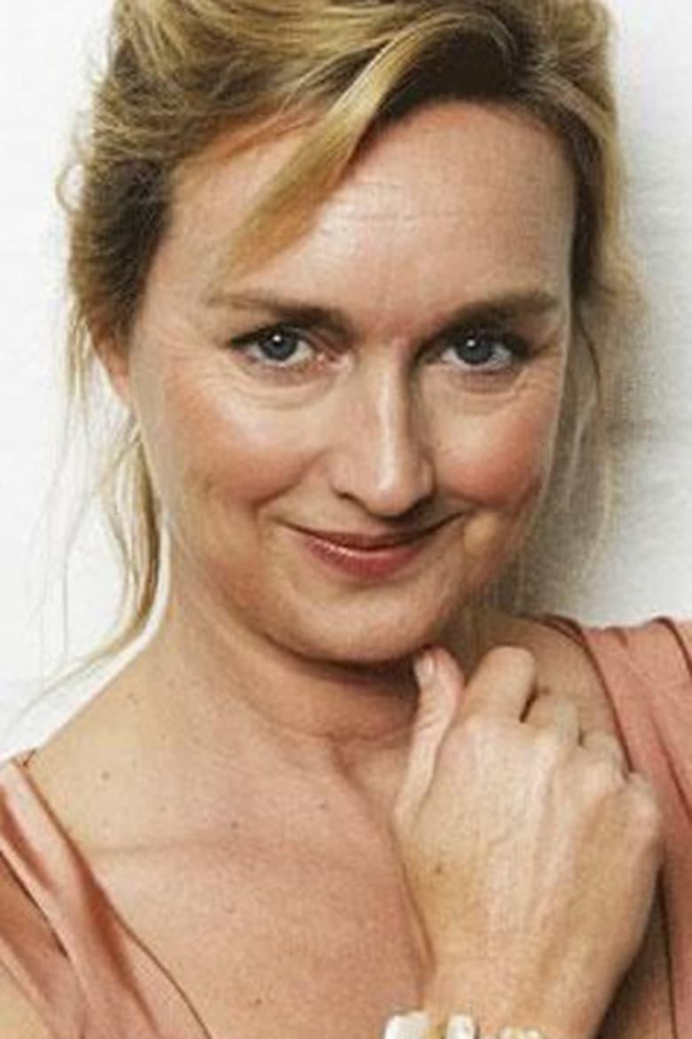 Victoria Longley - About - Entertainment.ie