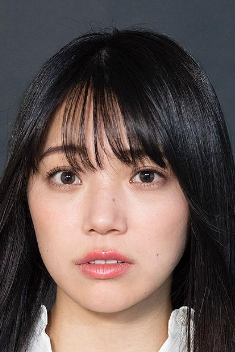 Mako Komaki - About - Entertainment.ie