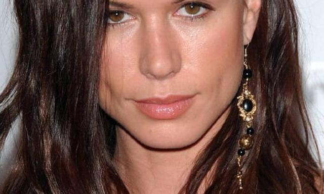 Rhona Mitra About Entertainment ie