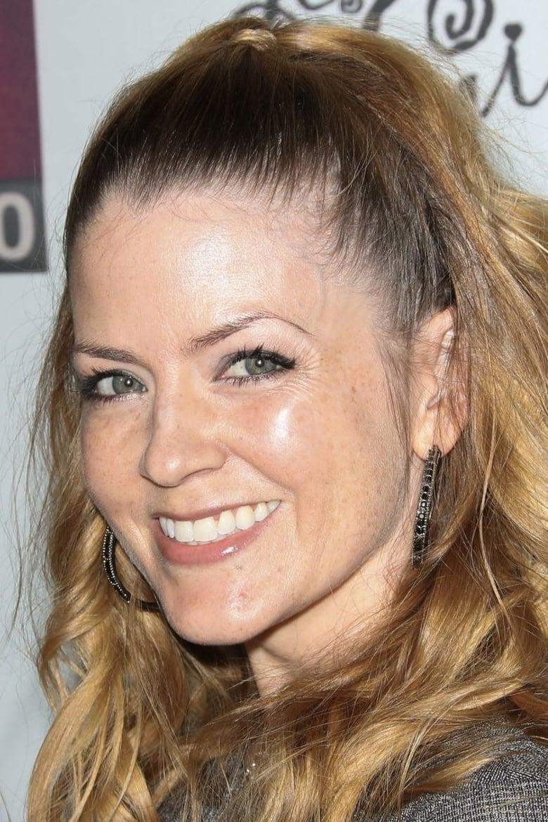 Juliana Dever - About - Entertainment.ie