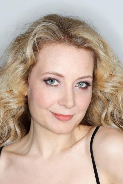 Jennifer Mudge - About - Entertainment.ie